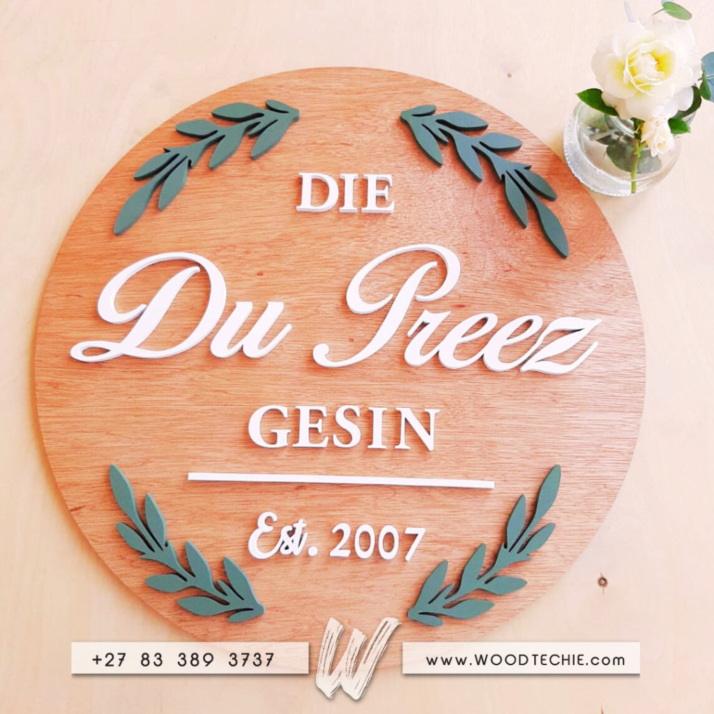 Family Name Board - Leaves - Woodtechie