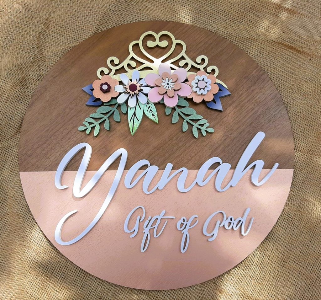 Flowery Two-Tone Name Board - Woodtechie