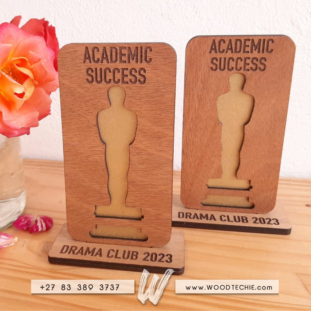 Medium Cut Through Trophies - Woodtechie